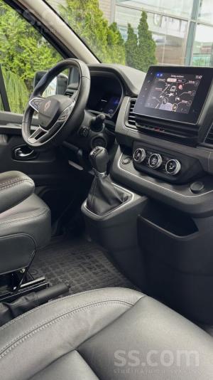 Black Renault Trafic 2025 in Riga, with an engine capacity of 2.00 L and mileage of 152 thousand km for 33500 €, photo 30 on AUTOMOTO.COM.LV