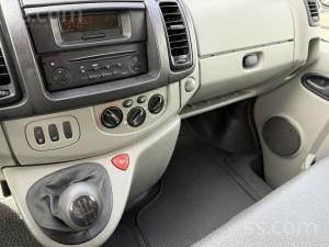 Black Renault Trafic 2005 in Riga, with an engine capacity of 2.50 L and mileage of 265 thousand km for 2500 €, photo 14 on AUTOMOTO.COM.LV