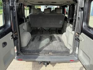 Black Renault Trafic 2005 in Riga, with an engine capacity of 2.50 L and mileage of 265 thousand km for 2500 €, photo 15 on AUTOMOTO.COM.LV