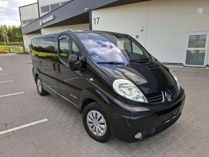 Black Renault Trafic 2008 in Vilnius, with an engine capacity of 2.46 L and mileage of 291 thousand km for 7650 €, photo 3 on AUTOMOTO.COM.LV