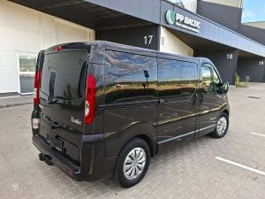 Black Renault Trafic 2008 in Vilnius, with an engine capacity of 2.46 L and mileage of 291 thousand km for 7650 €, photo 4 on AUTOMOTO.COM.LV
