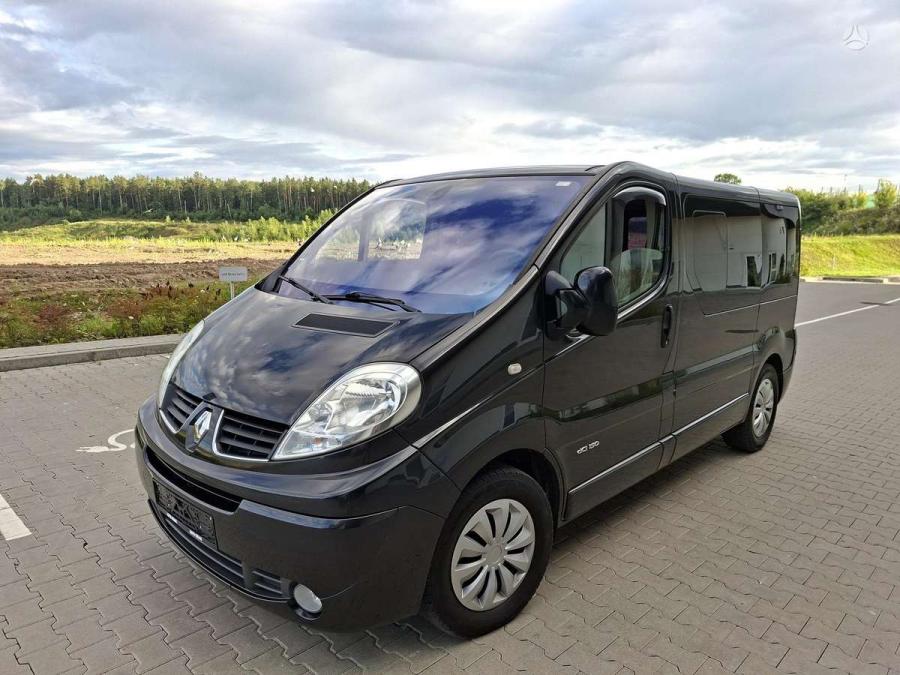Black Renault Trafic 2008 in Vilnius, with an engine capacity of 2.46 L and mileage of 291 thousand km for 7650 €, photo 5 on AUTOMOTO.COM.LV