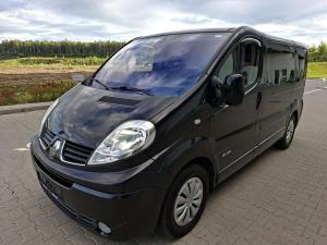 Black Renault Trafic 2008 in Vilnius, with an engine capacity of 2.46 L and mileage of 291 thousand km for 7650 €, photo 7 on AUTOMOTO.COM.LV