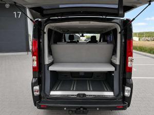 Black Renault Trafic 2008 in Vilnius, with an engine capacity of 2.46 L and mileage of 291 thousand km for 7650 €, photo 14 on AUTOMOTO.COM.LV