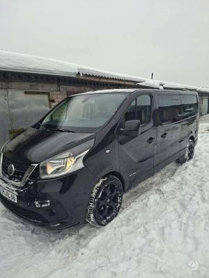 Black Renault Trafic 2017 in Taurage, with an engine capacity of 0.00 L and mileage of 272 thousand km for 12250 €, photo 3 on AUTOMOTO.COM.LV