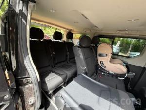 Black Renault Trafic 2018 in Riga, with an engine capacity of 1.60 L and mileage of 166 thousand km for 18499 €, photo 6 on AUTOMOTO.COM.LV