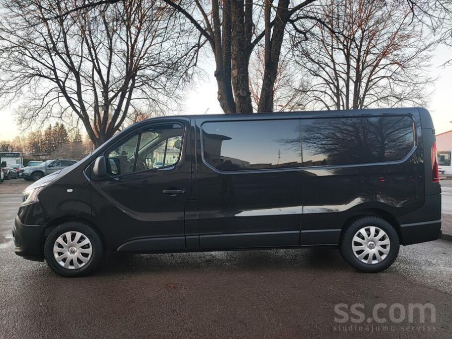 Black Renault Trafic 2019 in Cesis, with an engine capacity of 2.00 L and mileage of 271 thousand km for 12950 €, photo 5 on AUTOMOTO.COM.LV