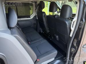 Black Renault Trafic 2020 in Riga, with an engine capacity of 2.00 L and mileage of 264 thousand km for 15600 €, photo 10 on AUTOMOTO.COM.LV