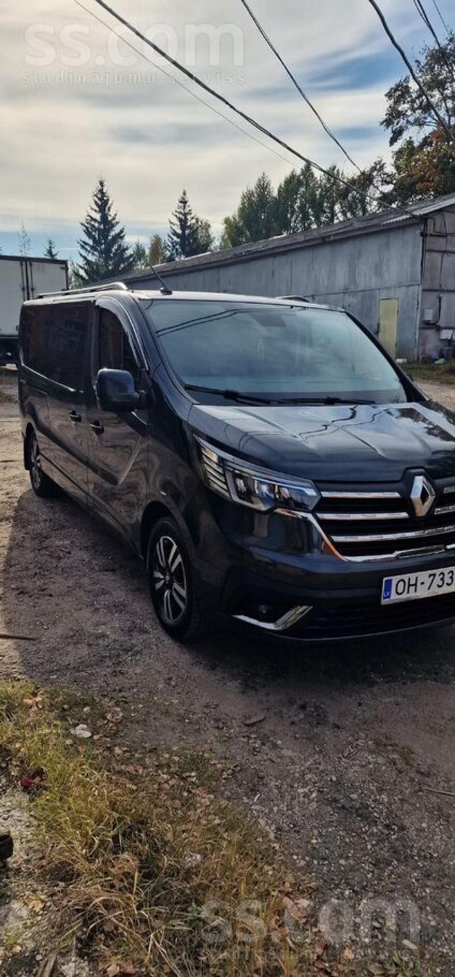 Black Renault Trafic 2022 in Riga, with an engine capacity of 2.00 L and mileage of 93 thousand km for 43500 €, photo 3 on AUTOMOTO.COM.LV