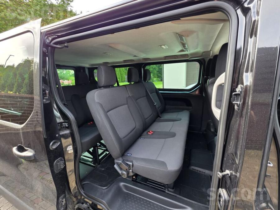 Black Renault Trafic 2023 in Cesis, with an engine capacity of 2.00 L and mileage of 0 thousand km for 19999 €, photo 7 on AUTOMOTO.COM.LV