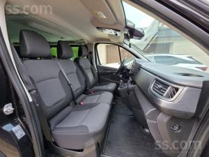 Black Renault Trafic 2023 in Cesis, with an engine capacity of 2.00 L and mileage of 0 thousand km for 19999 €, photo 5 on AUTOMOTO.COM.LV
