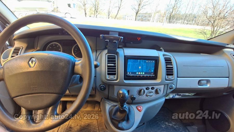 Melns Renault Trafic 2006 Tallina, ar dzinēja tilpumu 2.00 L un nobraukumu 466 tūkst. km par 3900 €, foto 8 vietnē AUTOMOTO.COM.LV