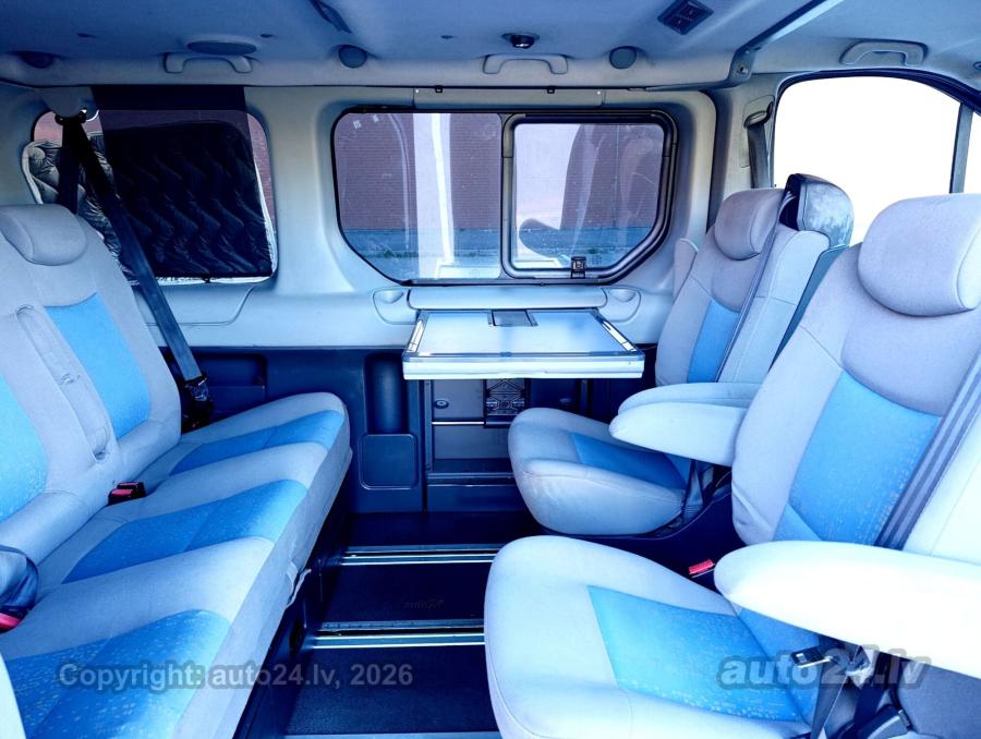 Black Renault Trafic 2006 in Tallinn, with an engine capacity of 2.00 L and mileage of 464 thousand km for 5999 €, photo 15 on AUTOMOTO.COM.LV