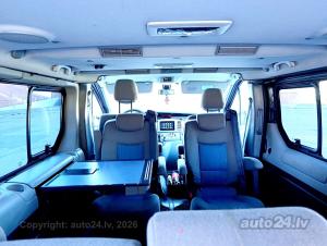 Black Renault Trafic 2006 in Tallinn, with an engine capacity of 2.00 L and mileage of 464 thousand km for 5999 €, photo 22 on AUTOMOTO.COM.LV