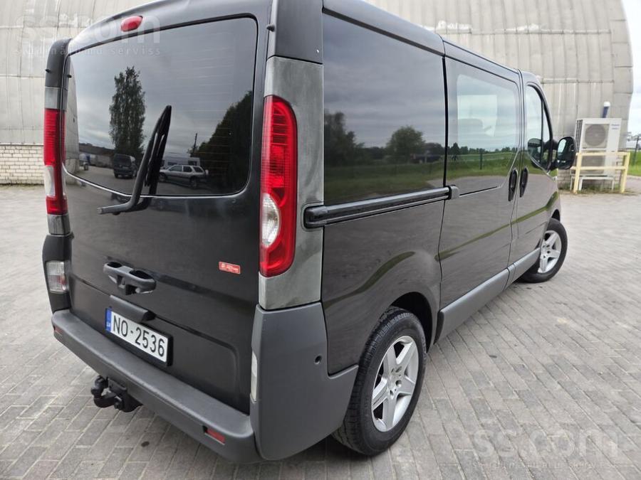 Black Renault Trafic 2008 in Bauska, with an engine capacity of 2.00 L and mileage of 0 thousand km for 4980 €, photo 3 on AUTOMOTO.COM.LV
