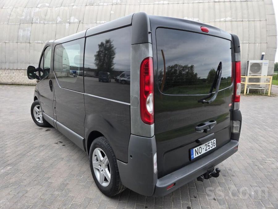 Black Renault Trafic 2008 in Bauska, with an engine capacity of 2.00 L and mileage of 0 thousand km for 4980 €, photo 8 on AUTOMOTO.COM.LV