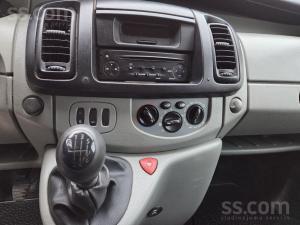 Black Renault Trafic 2008 in Bauska, with an engine capacity of 2.00 L and mileage of 0 thousand km for 4980 €, photo 10 on AUTOMOTO.COM.LV