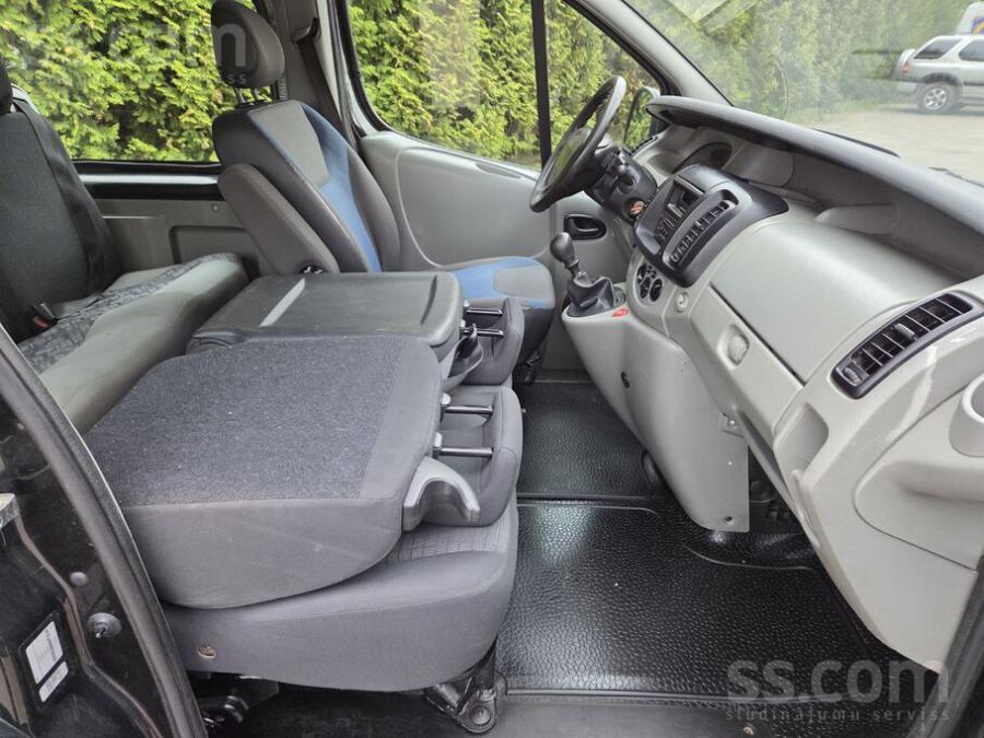 Black Renault Trafic 2008 in Bauska, with an engine capacity of 2.00 L and mileage of 0 thousand km for 4980 €, photo 12 on AUTOMOTO.COM.LV