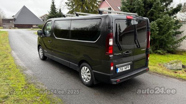 Melns Renault Trafic 2016 Tallina, ar dzinēja tilpumu 1.60 L un nobraukumu 190 tūkst. km par 12500 €, foto 5 vietnē AUTOMOTO.COM.LV