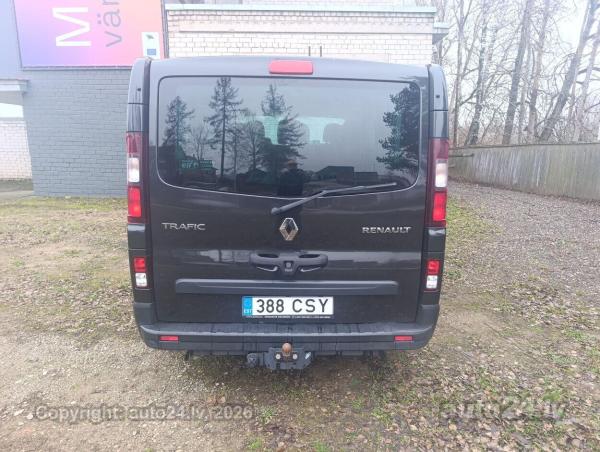Black Renault Trafic 2017 in Tallinn, with an engine capacity of 1.60 L and mileage of 251 thousand km for 14900 €, photo 3 on AUTOMOTO.COM.LV