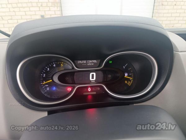 Melns Renault Trafic 2017 Tallina, ar dzinēja tilpumu 1.60 L un nobraukumu 251 tūkst. km par 14900 €, foto 11 vietnē AUTOMOTO.COM.LV