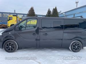 Black Renault Trafic 2018 in Tallinn, with an engine capacity of 1.60 L and mileage of 158 thousand km for 15900 €, photo 4 on AUTOMOTO.COM.LV