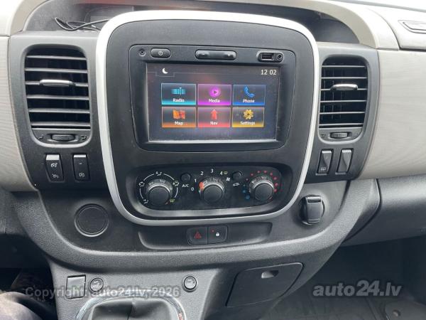 Melns Renault Trafic 2018 Tallina, ar dzinēja tilpumu 1.60 L un nobraukumu 158 tūkst. km par 15900 €, foto 11 vietnē AUTOMOTO.COM.LV