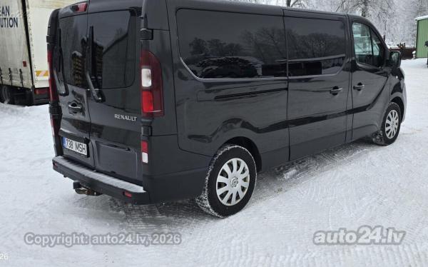 Black Renault Trafic 2019 in Tallinn, with an engine capacity of 1.60 L and mileage of 275 thousand km for 14999 €, photo 3 on AUTOMOTO.COM.LV