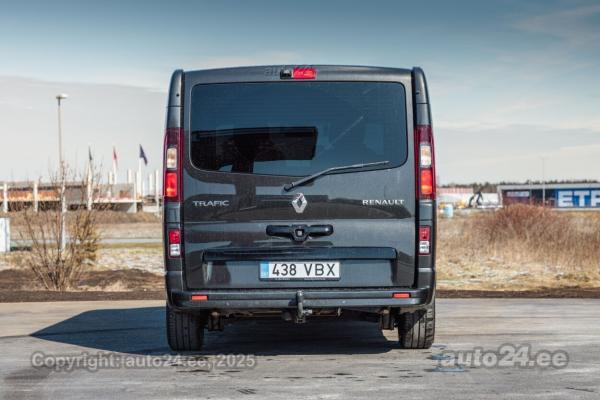 Melns Renault Trafic 2020 Tallina, ar dzinēja tilpumu 2.00 L un nobraukumu 95 tūkst. km par 32500 €, foto 5 vietnē AUTOMOTO.COM.LV