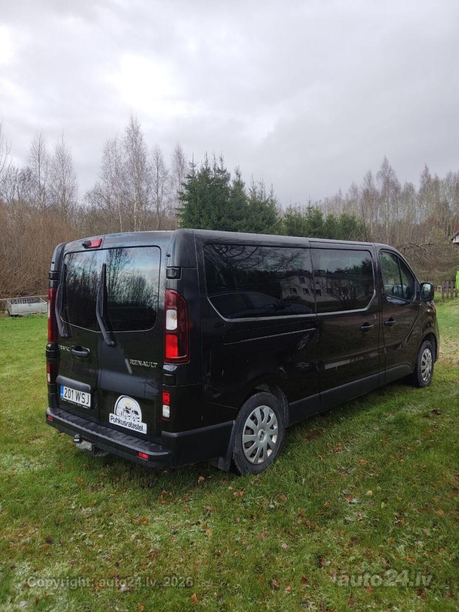 Black Renault Trafic 2020 in Tartu, with an engine capacity of 2.00 L and mileage of 195 thousand km for 23900 €, photo 6 on AUTOMOTO.COM.LV