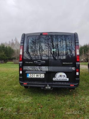 Black Renault Trafic 2020 in Tartu, with an engine capacity of 2.00 L and mileage of 195 thousand km for 23900 €, photo 7 on AUTOMOTO.COM.LV
