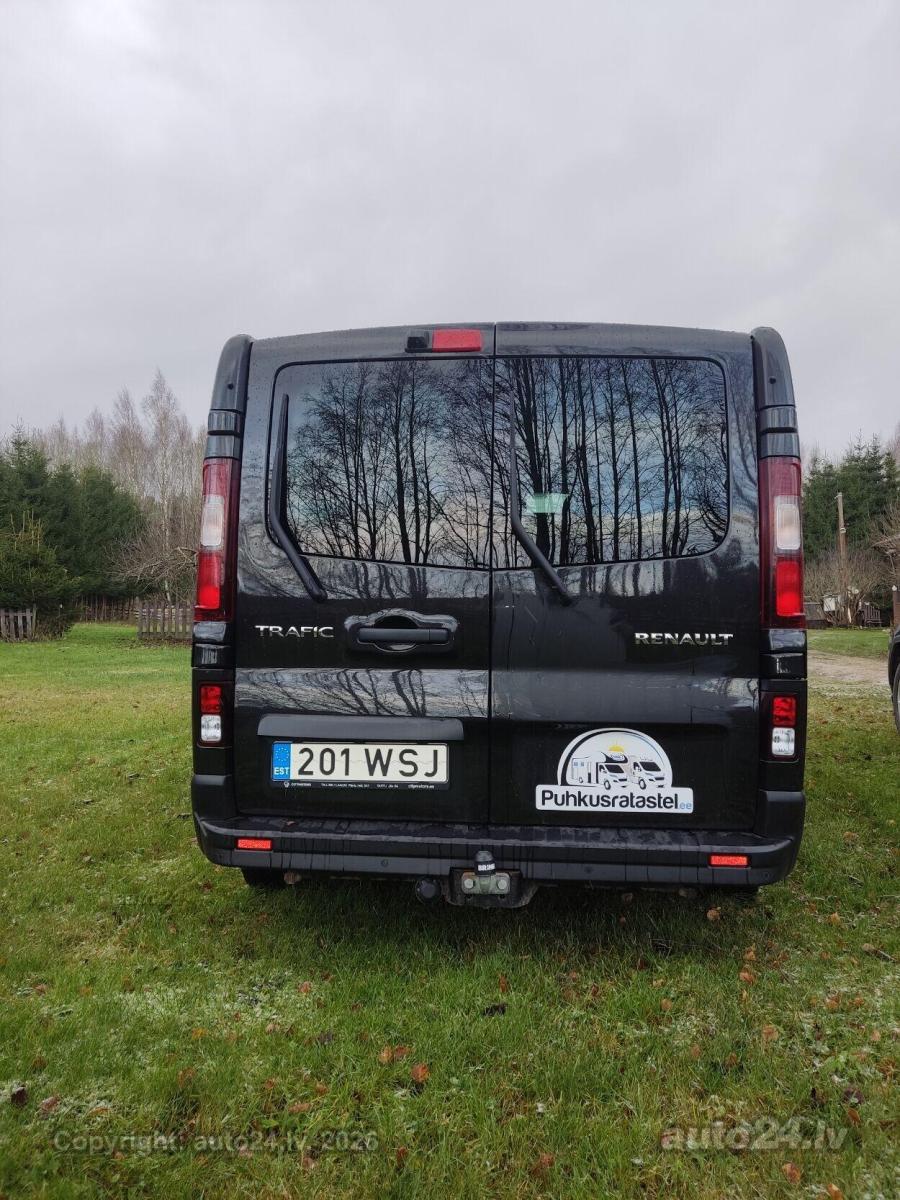 Black Renault Trafic 2020 in Tartu, with an engine capacity of 2.00 L and mileage of 195 thousand km for 23900 €, photo 7 on AUTOMOTO.COM.LV