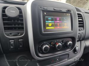 Black Renault Trafic 2020 in Tartu, with an engine capacity of 2.00 L and mileage of 195 thousand km for 23900 €, photo 11 on AUTOMOTO.COM.LV
