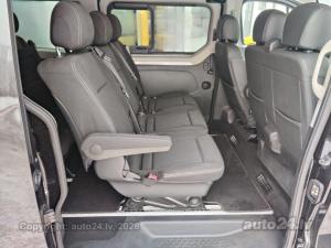 Black Renault Trafic 2020 in Tartu, with an engine capacity of 2.00 L and mileage of 257 thousand km for 22990 €, photo 11 on AUTOMOTO.COM.LV