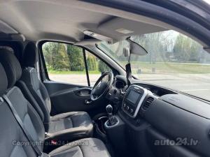 Black Renault Trafic 2020 in Tallinn, with an engine capacity of 2.00 L and mileage of 163 thousand km for 19998 €, photo 4 on AUTOMOTO.COM.LV