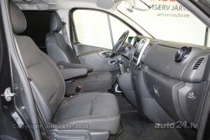 Black Renault Trafic 2021 in Tallinn, with an engine capacity of 2.00 L and mileage of 147 thousand km for 23990 €, photo 7 on AUTOMOTO.COM.LV