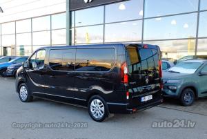 Black Renault Trafic 2021 in Tallinn, with an engine capacity of 2.00 L and mileage of 136 thousand km for 29900 €, photo 6 on AUTOMOTO.COM.LV