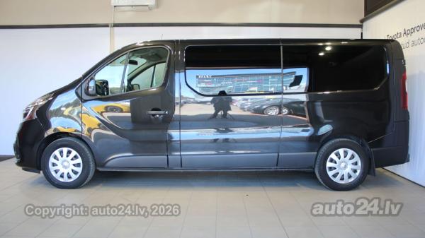 Black Renault Trafic 2021 in Tallinn, with an engine capacity of 2.00 L and mileage of 147 thousand km for 23990 €, photo 3 on AUTOMOTO.COM.LV