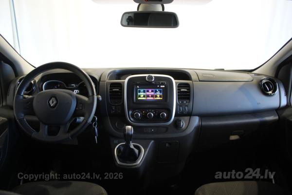 Black Renault Trafic 2021 in Tallinn, with an engine capacity of 2.00 L and mileage of 147 thousand km for 23990 €, photo 8 on AUTOMOTO.COM.LV