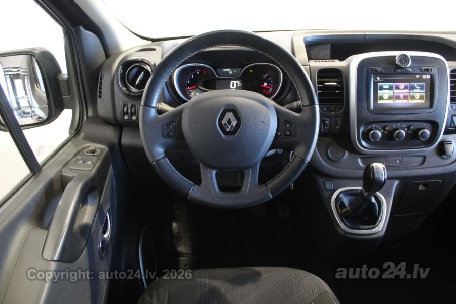 Black Renault Trafic 2021 in Tallinn, with an engine capacity of 2.00 L and mileage of 147 thousand km for 23990 €, photo 10 on AUTOMOTO.COM.LV