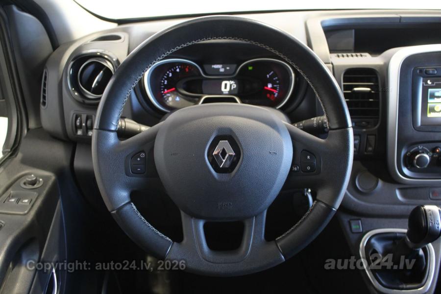 Black Renault Trafic 2021 in Tallinn, with an engine capacity of 2.00 L and mileage of 147 thousand km for 23990 €, photo 13 on AUTOMOTO.COM.LV