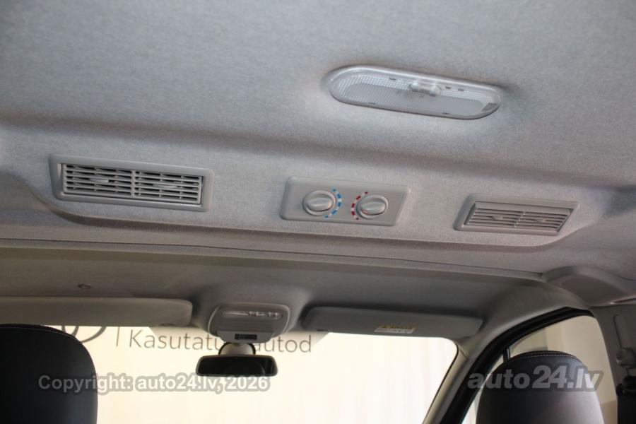 Black Renault Trafic 2021 in Tallinn, with an engine capacity of 2.00 L and mileage of 147 thousand km for 23990 €, photo 19 on AUTOMOTO.COM.LV