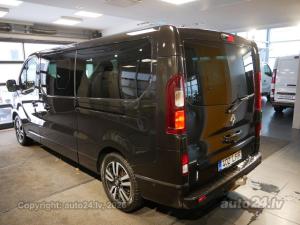 Black Renault Trafic 2022 in Tallinn, with an engine capacity of 2.00 L and mileage of 133 thousand km for 32000 €, photo 4 on AUTOMOTO.COM.LV