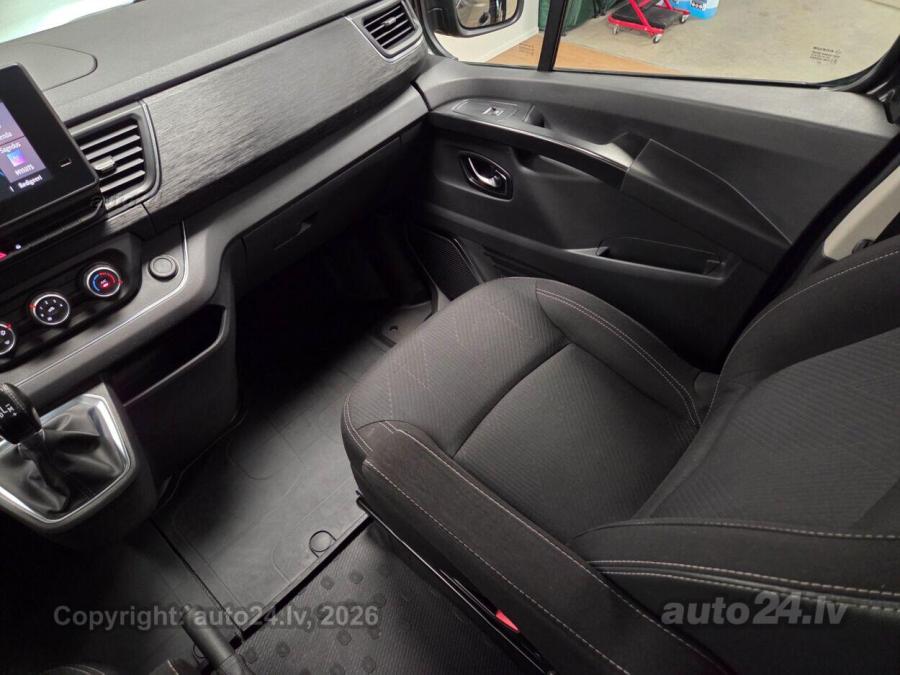 Melns Renault Trafic 2022 Tallina, ar dzinēja tilpumu 2.00 L un nobraukumu 78 tūkst. km par 31900 €, foto 14 vietnē AUTOMOTO.COM.LV