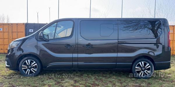 Black Renault Trafic 2022 in Riga, with an engine capacity of 2.00 L and mileage of 127 thousand km for 24495 €, photo 1 on AUTOMOTO.COM.LV