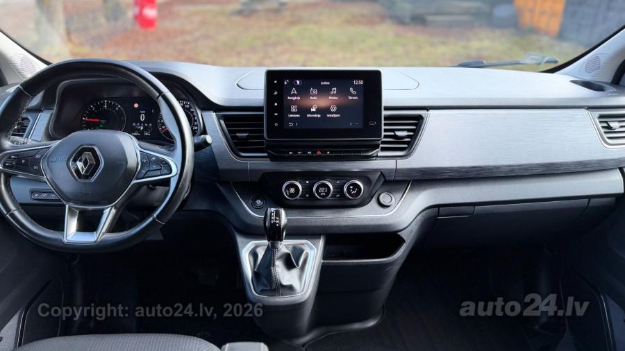 Black Renault Trafic 2022 in Riga, with an engine capacity of 2.00 L and mileage of 127 thousand km for 24495 €, photo 7 on AUTOMOTO.COM.LV
