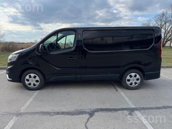 Melns Renault Trafic 2022 Ogre, ar dzinēja tilpumu 2.00 L un nobraukumu 130 tūkst. km par 16900 €, foto 4 vietnē AUTOMOTO.COM.LV