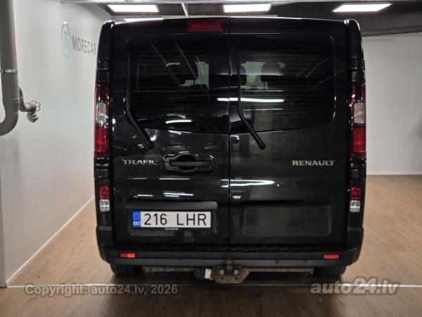 Renault Trafic 2022 in Tallinn on AUTOMOTO.COM.LV Black Renault Trafic 2022 in Tallinn, with an engine capacity of 2.00 L and mileage of 104 thousand km for 28900 €, photo 6 on AUTOMOTO.COM.LV