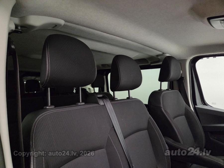 Melns Renault Trafic 2022 Tallina, ar dzinēja tilpumu 2.00 L un nobraukumu 104 tūkst. km par 28900 €, foto 16 vietnē AUTOMOTO.COM.LV