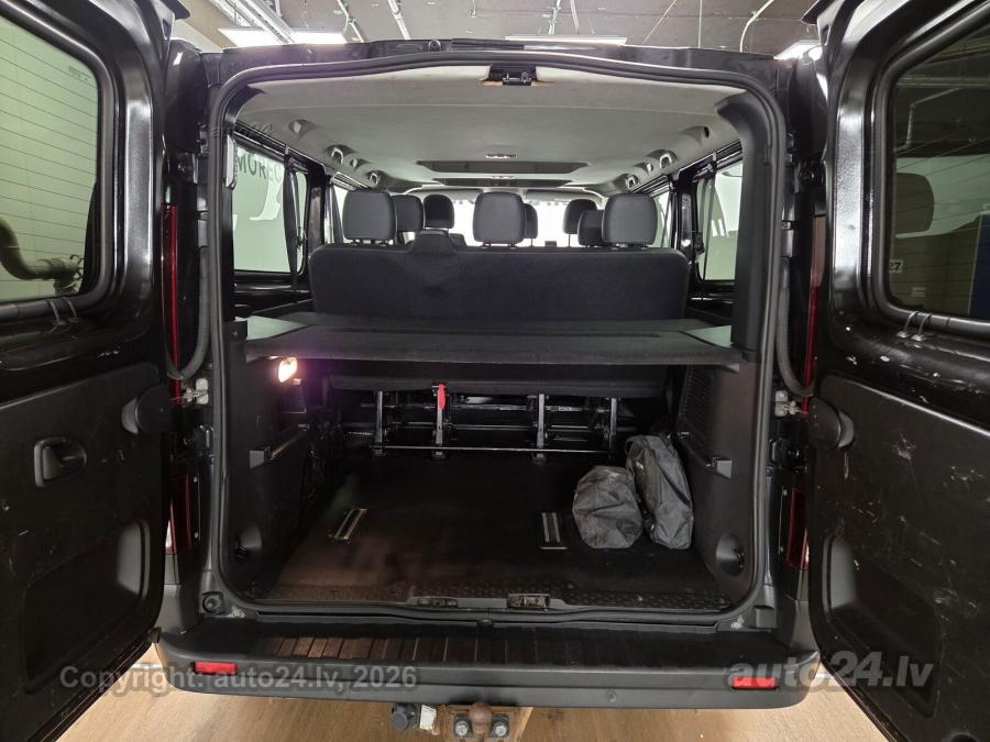 Melns Renault Trafic 2022 Tallina, ar dzinēja tilpumu 2.00 L un nobraukumu 104 tūkst. km par 28900 €, foto 19 vietnē AUTOMOTO.COM.LV